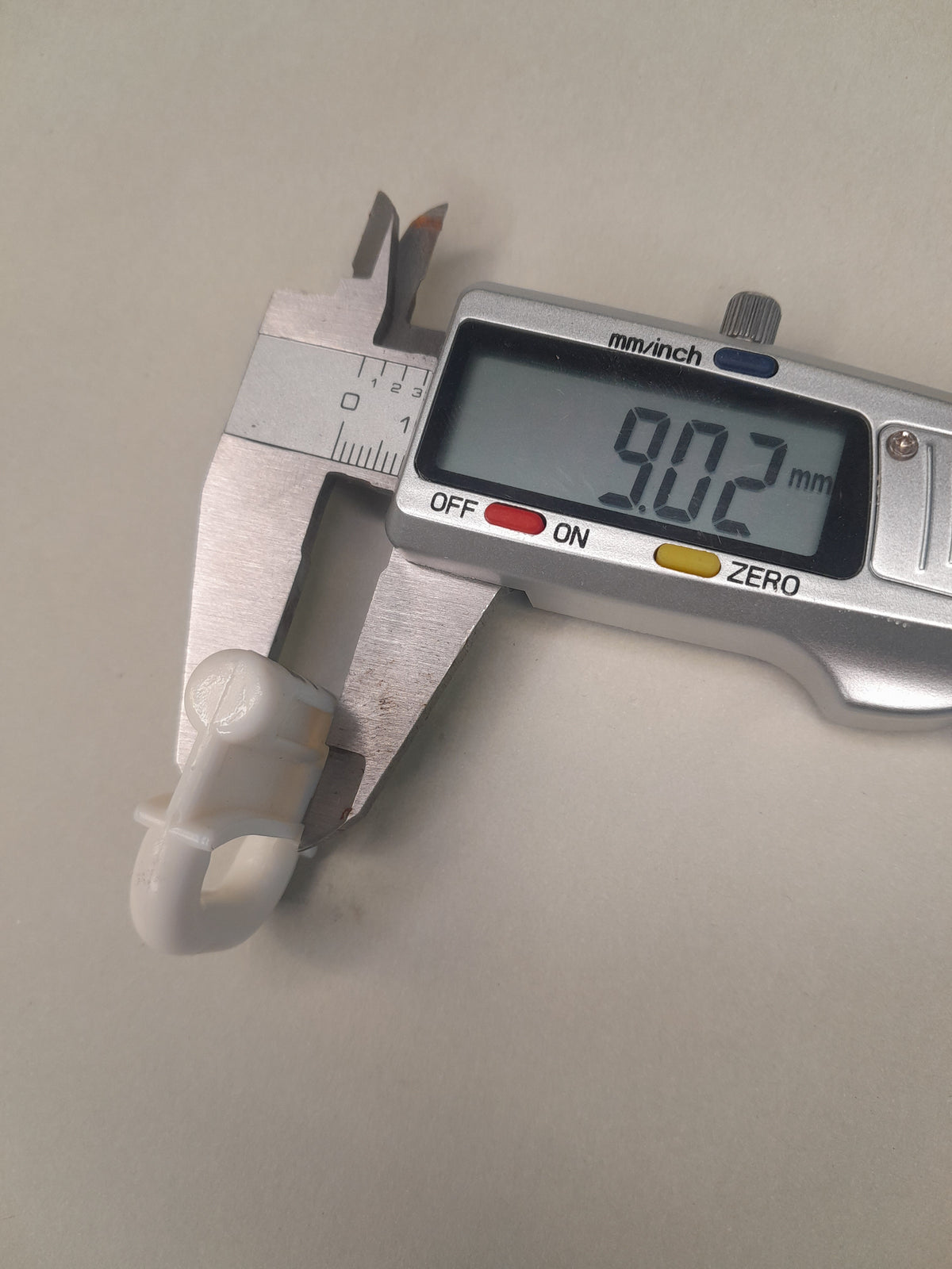 9mm Plastic Sail Slug #WF-A017 — Sail Exchange