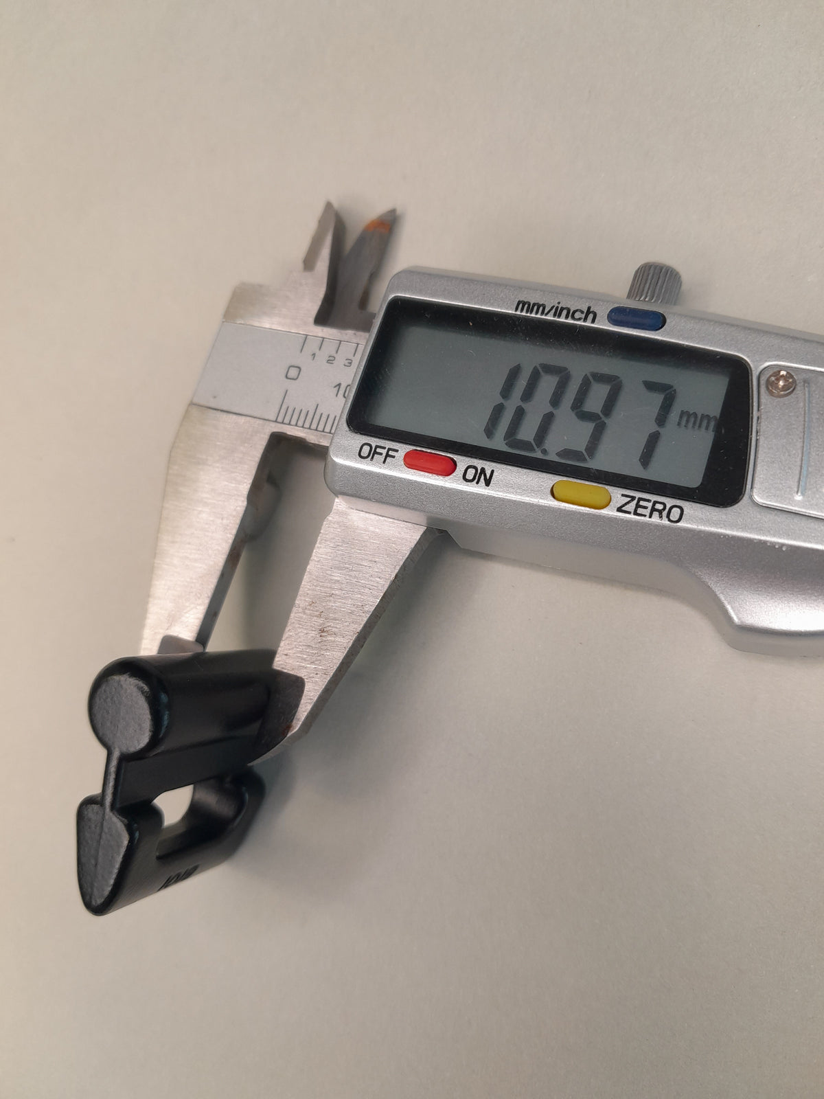 11mm Alloy Sail Slug #BB-B101 — Sail Exchange